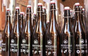 Triethic • Jean Bouteille, la consigne et le vrac